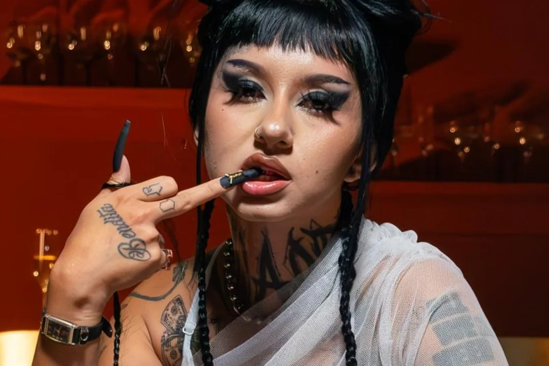 La rapera colombiana Kei Linch brilla en la portada de EQUAL Andes